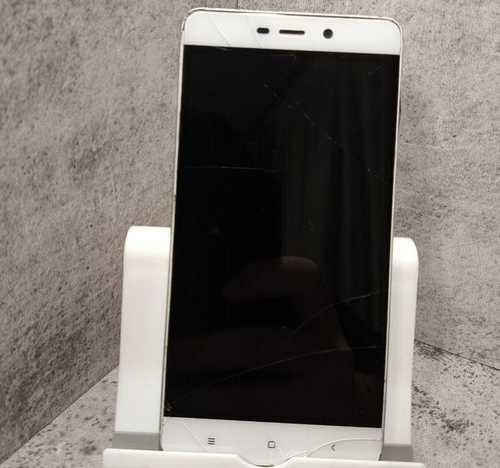 Xiaomi Redmi 4 Prime, 3/32 ГБ