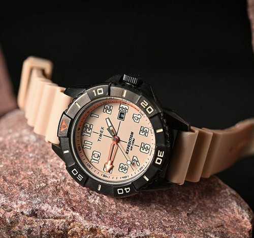 Часы Timex Expedition TW2V40900