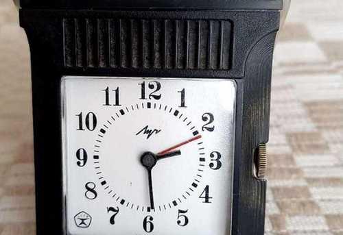 Часы будильник СССР дорожные
