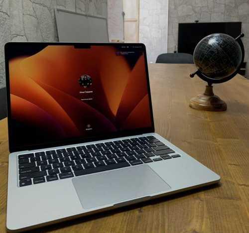 Apple macbook pro m2