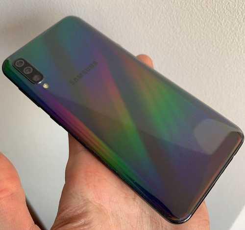 Samsung Galaxy A50, 4/64 ГБ