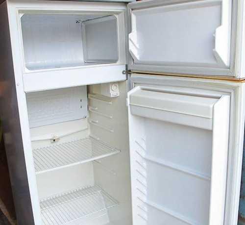 Холодильник двухкамерный Минск 15м