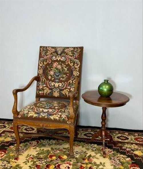 Кресло трон Антикварное