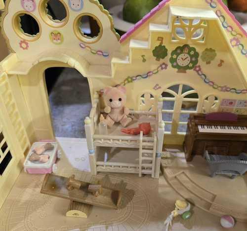 Sylvanian families дом детский сад школа разное