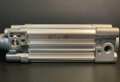 Пневмоцилиндр CP96SDB32-50C
