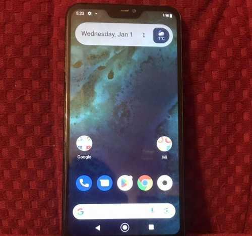 Xiaomi Mi A2 Lite Android One, 4/64 ГБ