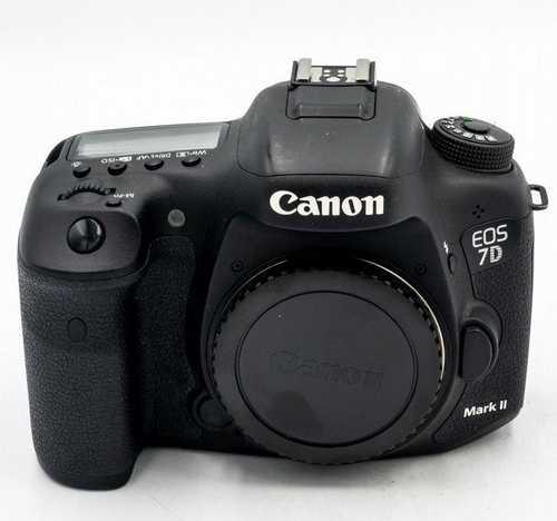 Зеркальный фотоаппарат Canon EOS 7D Mark II Body