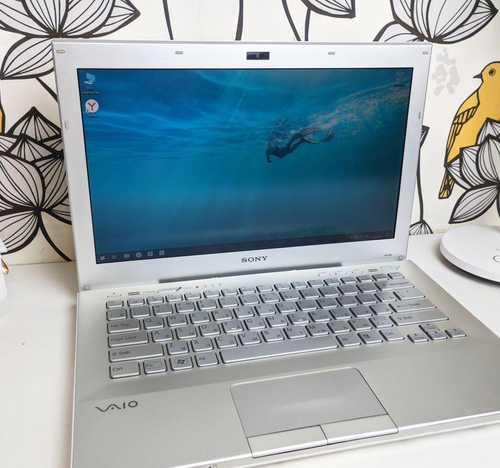 Ноутбук Sony 13.3" Core i3-2330M / 8Gb / SSD