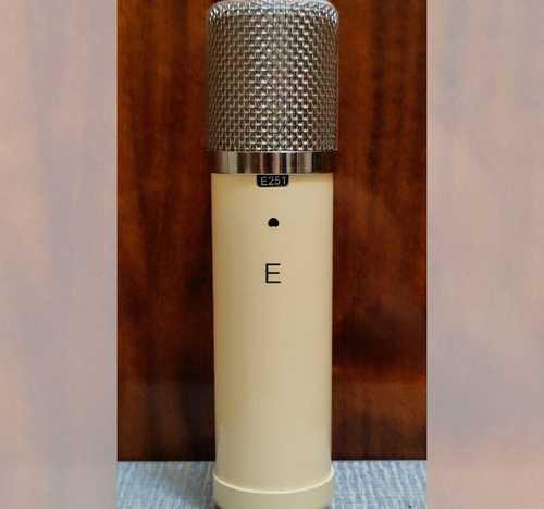 Студийный микрофон схема Telefunken ela m 251