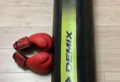 Мешок набивной Demix, 20 кг и боксерские перчатки