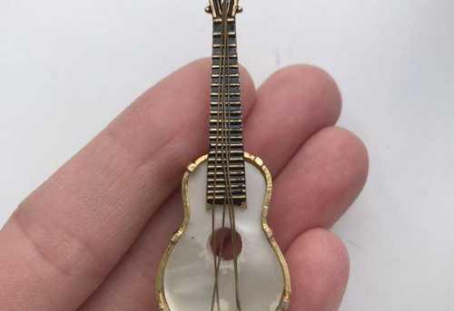 Старинная брошь "Гитара" 60-е годы, дамаскин
