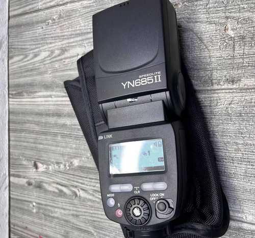 Фотовспышка Yongnuo Speedlite YN685 II