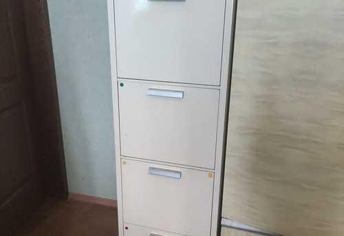 Французский металлический картотечный шкаф strafor