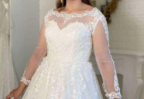 Свадебное платье новое 54 56
