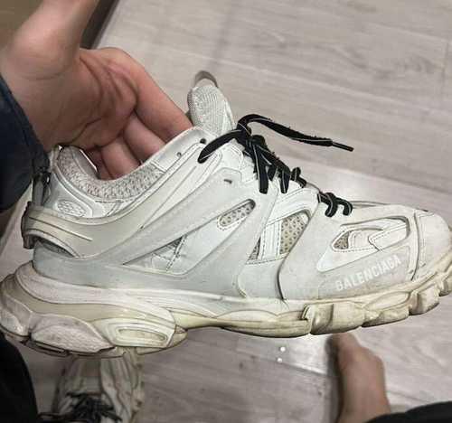 Balenciaga track 1 (43)