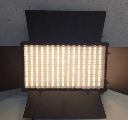 LED-лампа LED light KIT Pro LED 600 (Рассрочка / 6141)