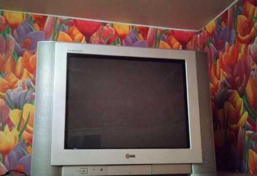 Телевизор LG старого образца
