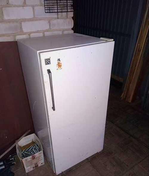 Холодильник Бирюса-5 в хорошем рабочем состоянии