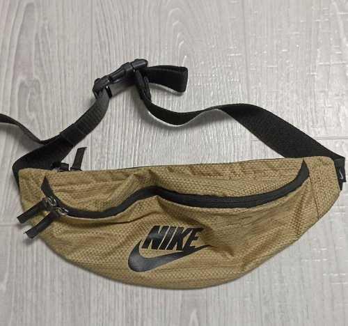 Сумка на пояс Nike heritage