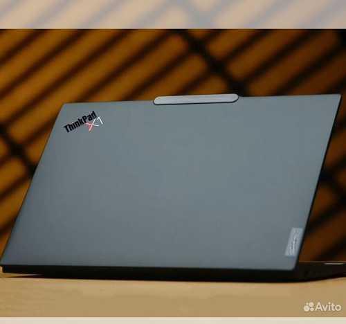 14" Lenovo ThinkPad X1 Carbon Gen 11, 1000 ГБ, Core i7-1360P, RAM 32 ГБ, Intel Iris Xe Graphics