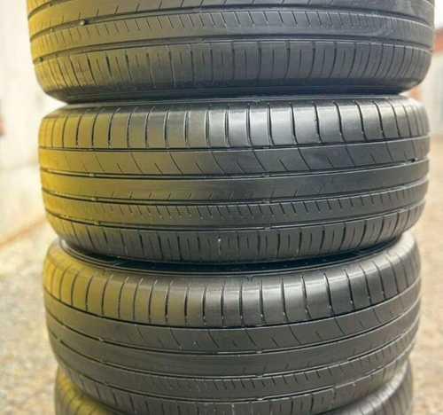 Goodyear EfficientGrip RVF02 225/60 R17 112V