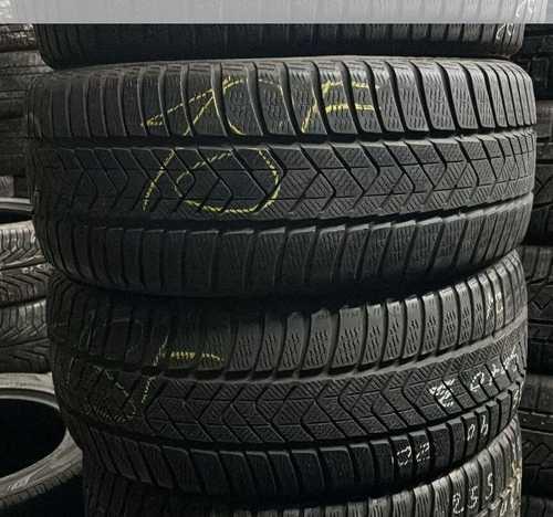 Pirelli Winter Sottozero 3 255/40 R20 106V