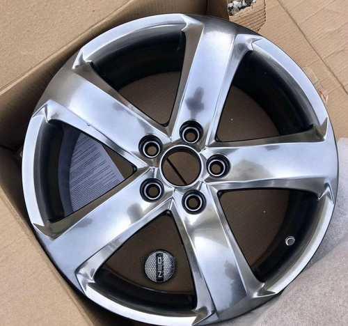 Диски литые Toyota R17 5x114.3 et39 d60.1