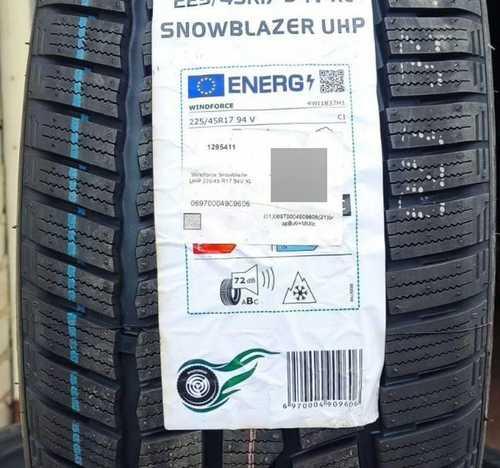 Windforce Snowblazer UHP 225/45 R17 94V