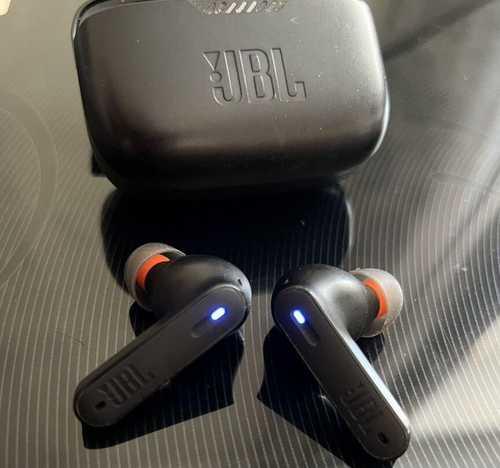 Беспроводные наушники jbl