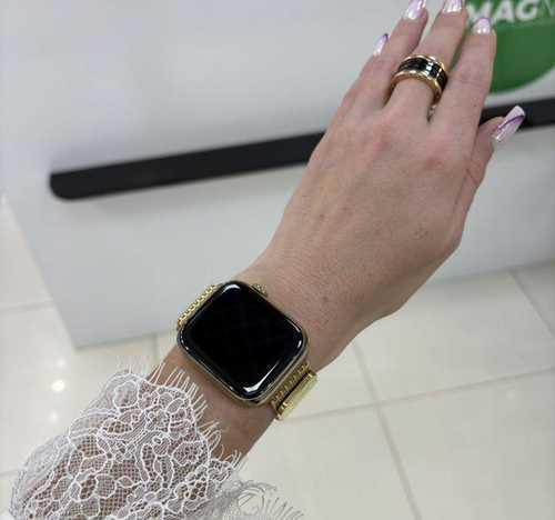 Apple watch 8 45mm gold