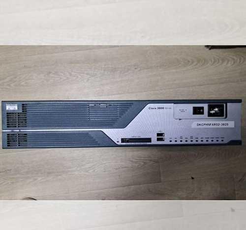 Маршрутизатор Cisco 3825, б/у