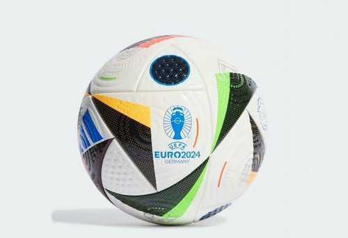 Футбольный мяч adidas Артикул 40986