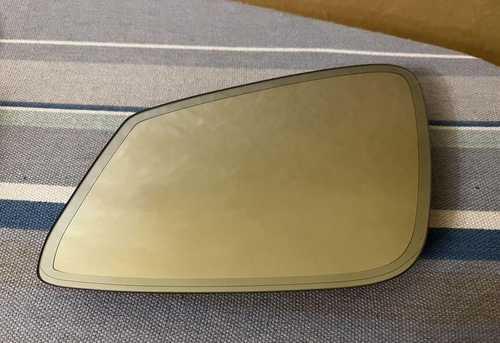 Зеркальный элемент BMW F30 левый
