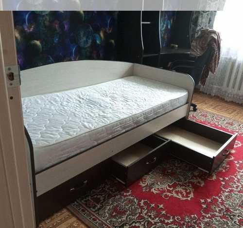 Кровать бу