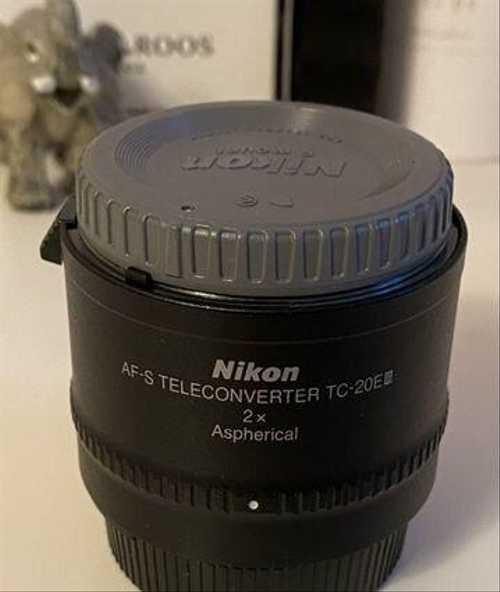 Телеконвертер Nikon TC-20E III
