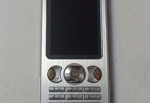 Sony Ericsson W890i Silver На запчасти