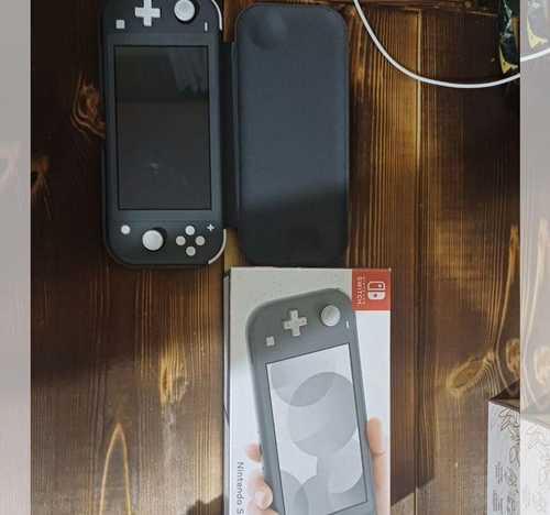 Nintendo switch lite с играми