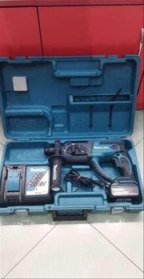 Перфоратор Makita DHR202