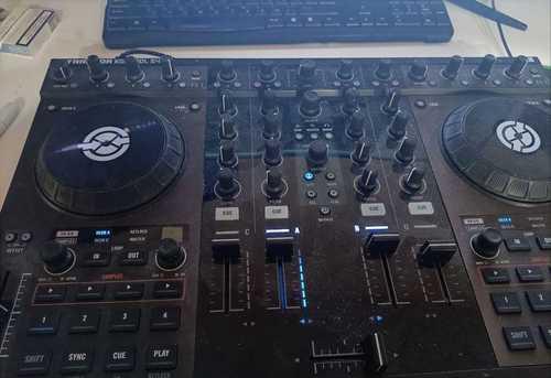 Dj контролер traktor s4