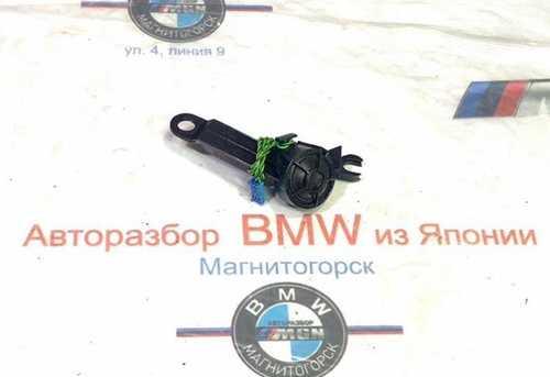 Пищалка в зеркало правая Bmw X5 E53 M54B30 2001