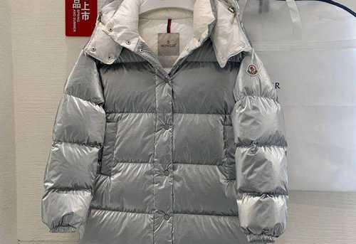 Пуховик Moncler