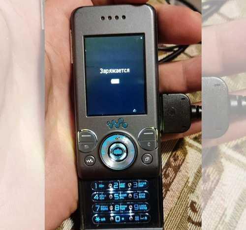 Sony Ericsson W580i