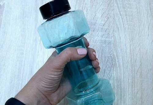 Бутылка для воды в виде "гантели"