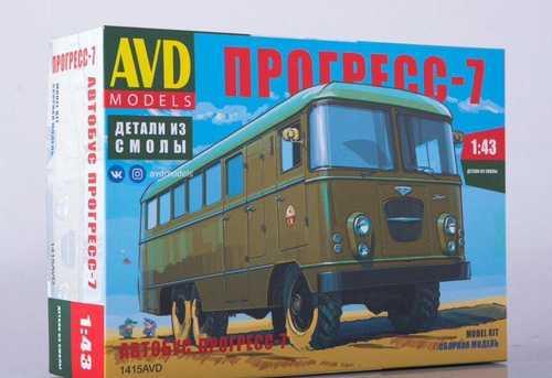 AVD Models 1415 Штабной автобус Прогресс-7 1/43