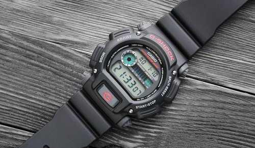 Новые часы Casio G-Shock DW9052-1V