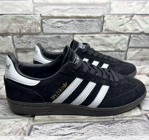 Кроссовки adidas spezial