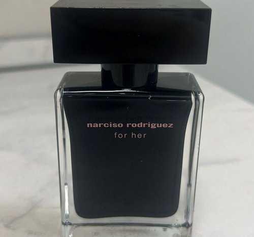 Narciso rodriguez for her