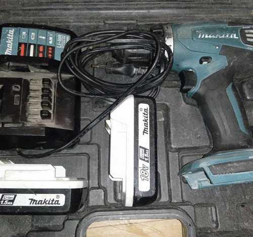Шуруповерт makita 18v бу