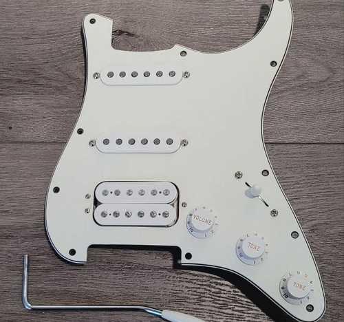 Пикгард HSS от Fender stratocaster Мексика