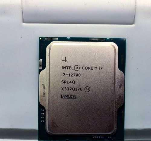 Процессор Intel core i7 12700